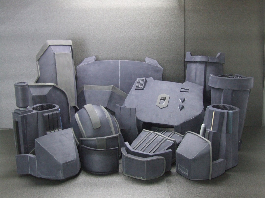 Heavy Mandalorian Body Armor Template Chest, Pauldron, Legs, Bracers ...