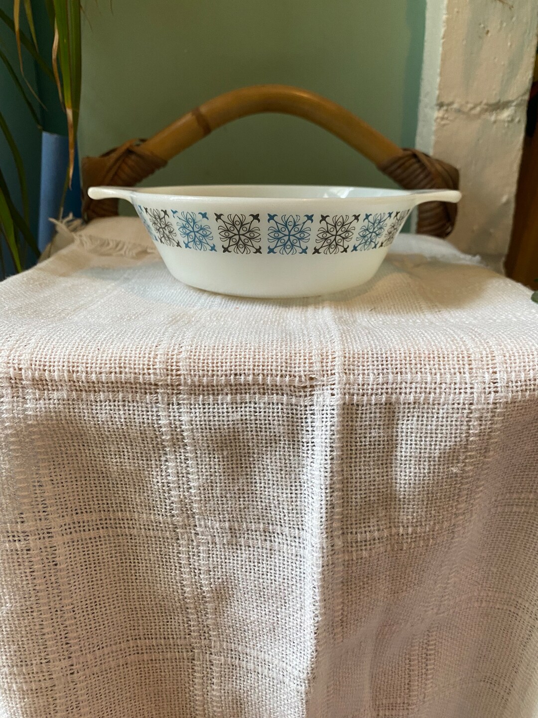 Chelsea Pattern British Pyrex Aja Dish - Etsy