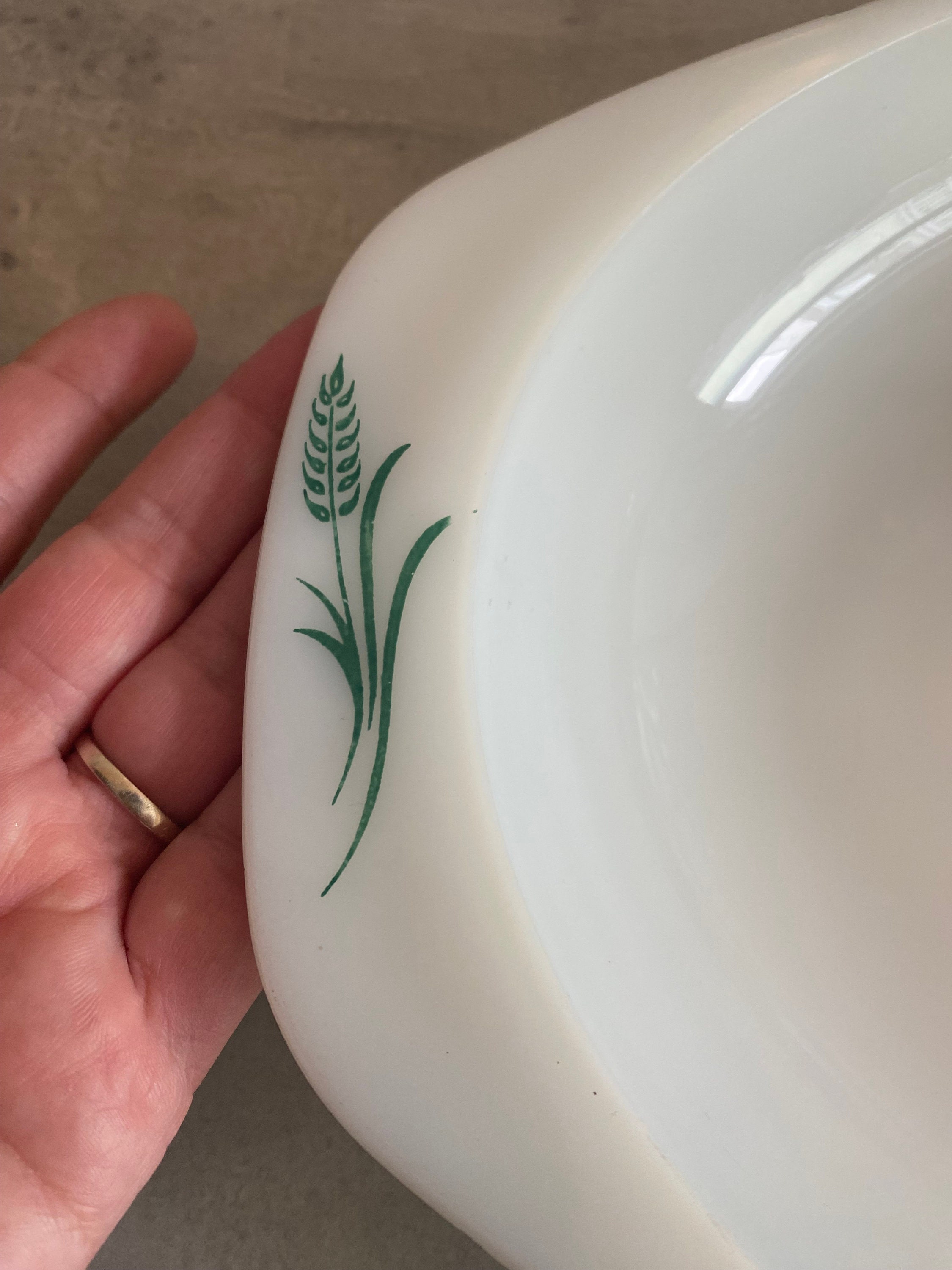 Vintage Pyrex Serving Dish With Divider. Green Wheat Sheaf - Etsy