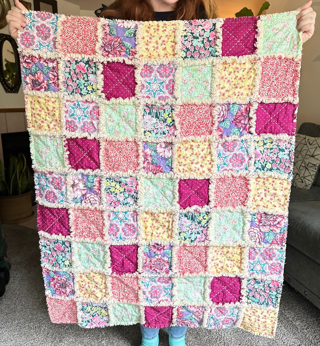Floral Rag Quilt • Baby Blanket • - Etsy