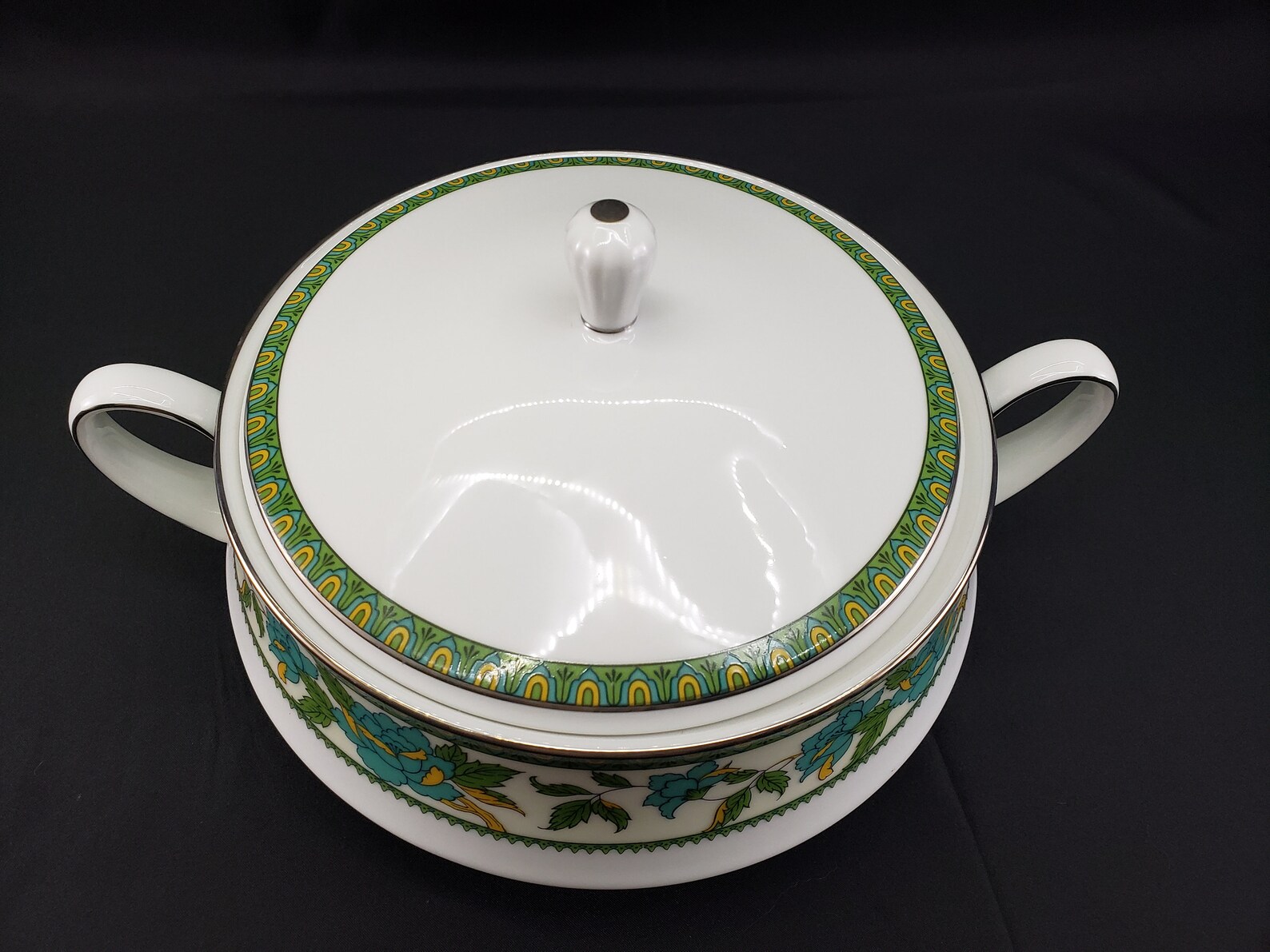 Noritake Fine China Floral Tapestry Pattern 2405 Round Covered ...