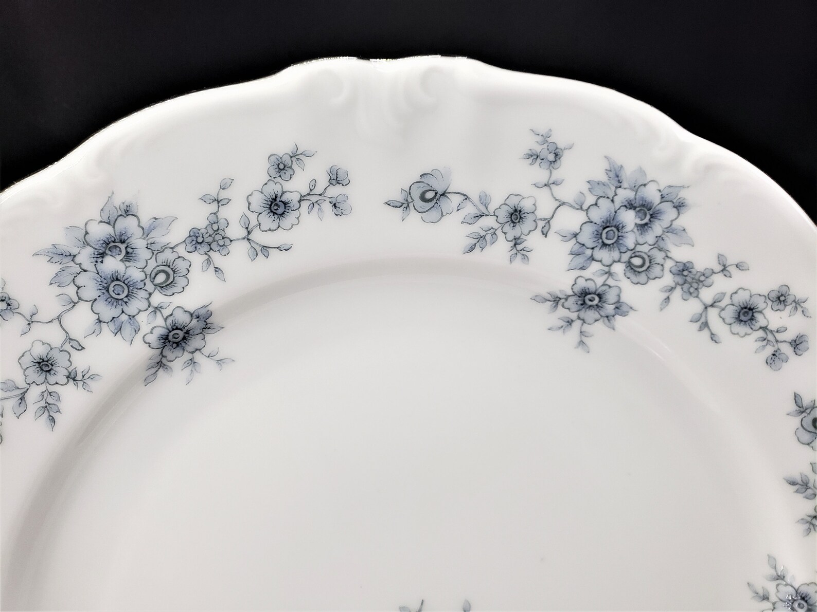 Winterling Bavaria Blue Rose Renaissance Pattern 5 Piece Place Setting ...