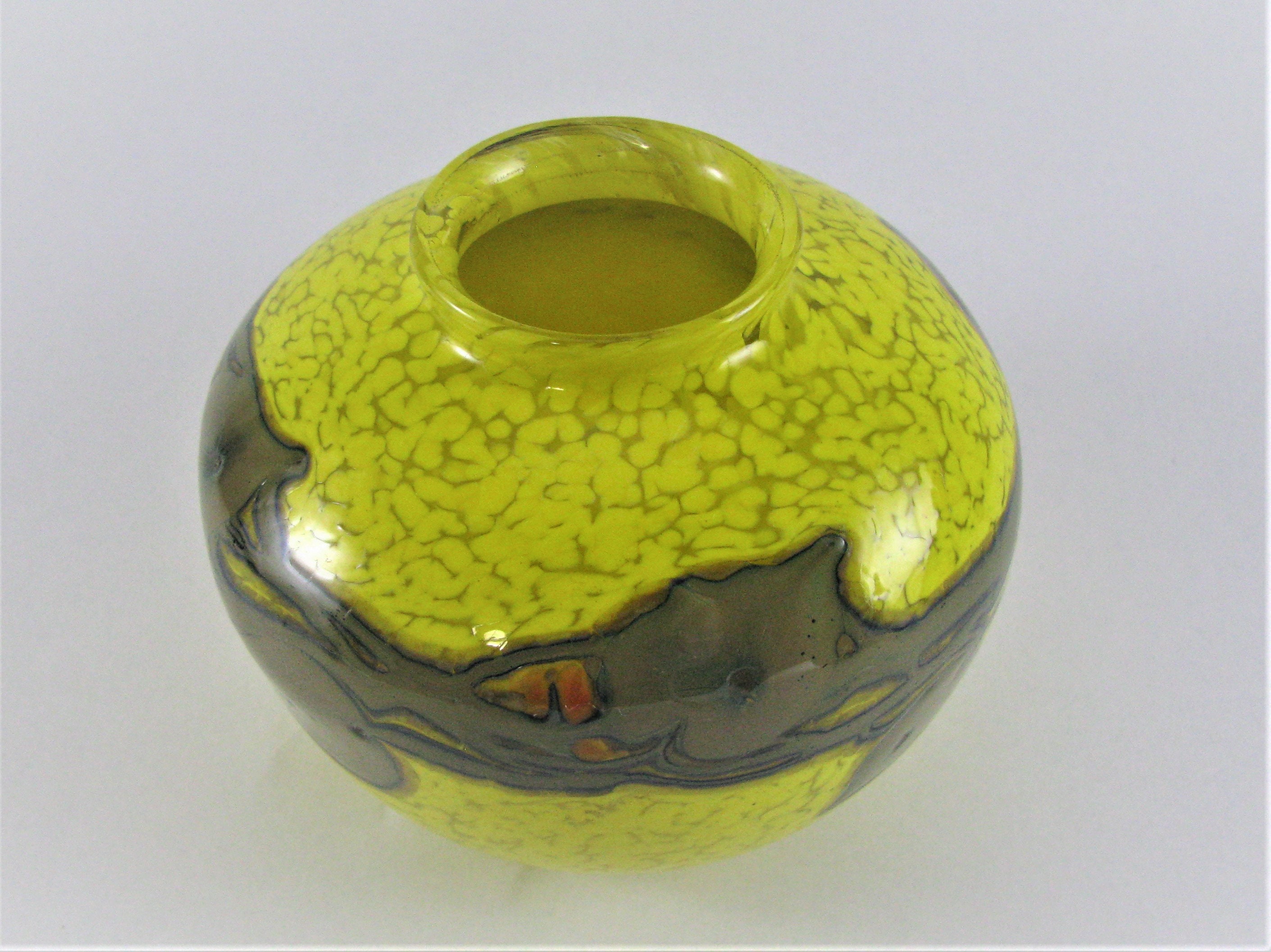 George Machart Yellow Art Glass Hanging Heart & Vine Vase Ca. 2001 ...