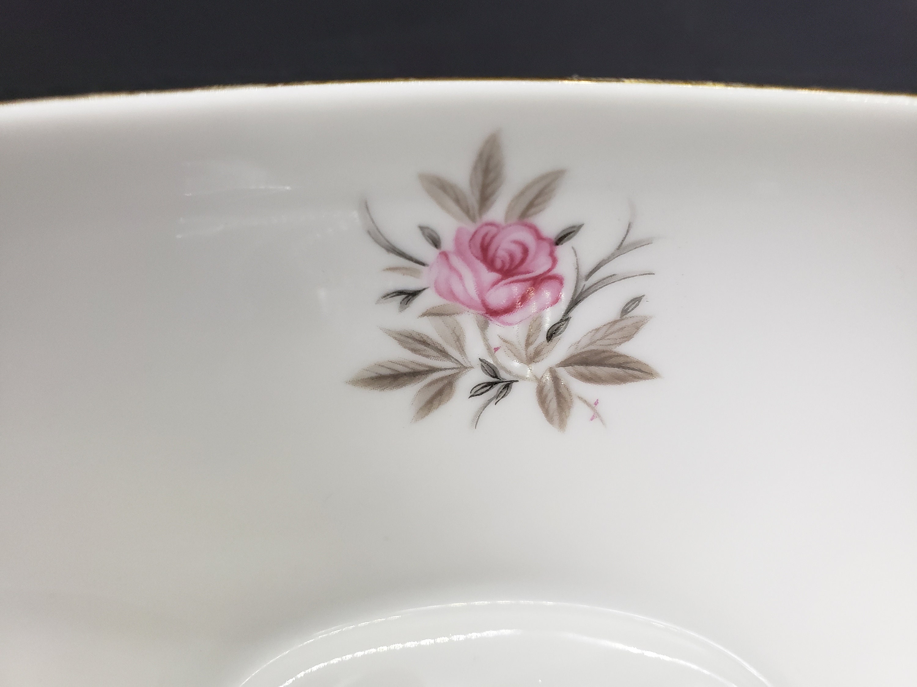 Noritake Japan Fine China Daryl #5510 Pattern Rose Gravy Boat With ...