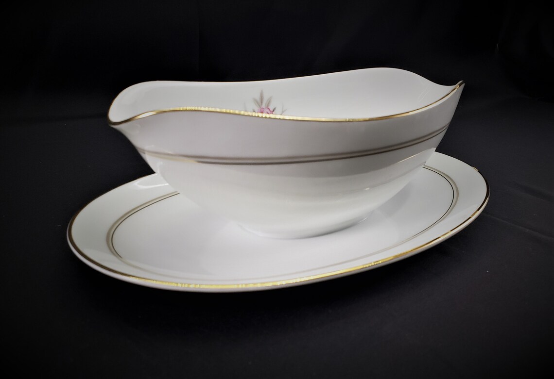 Noritake Japan Fine China Daryl #5510 Pattern Rose Gravy Boat With ...