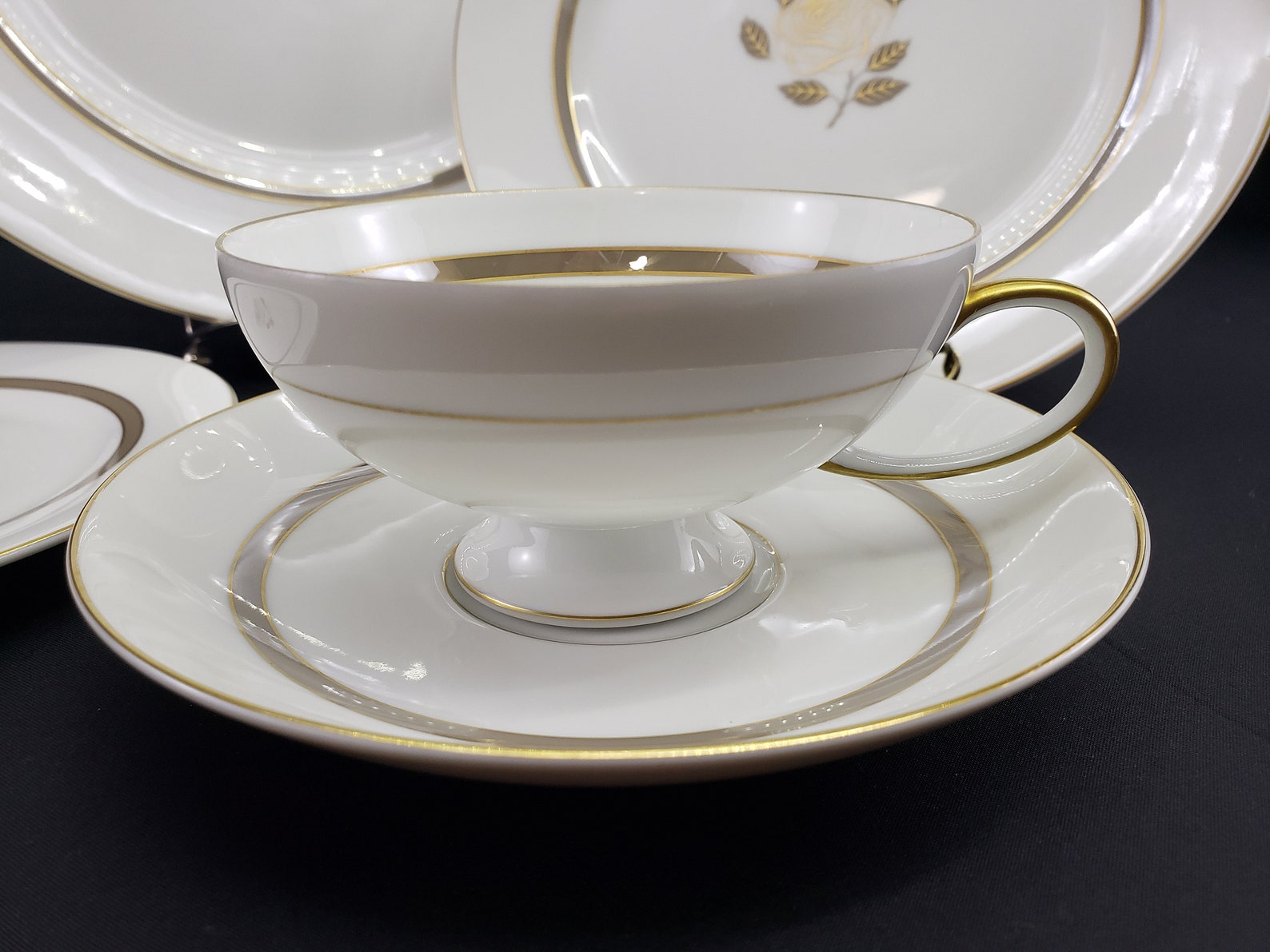 Rosenthal Germany Rosenthal Rose Pattern 5 Pc Place Setting - Etsy