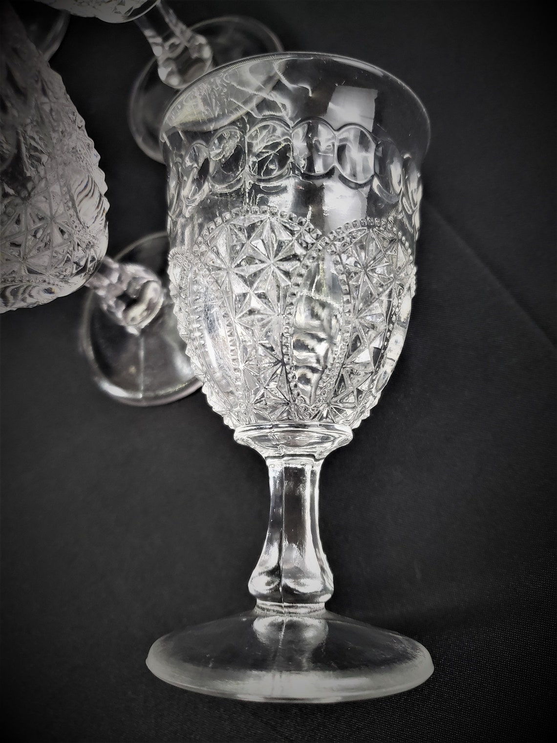 EAPG U.S. Glass Oregon Pattern Beaded Loop Beaded Ovals Footed Wine ...