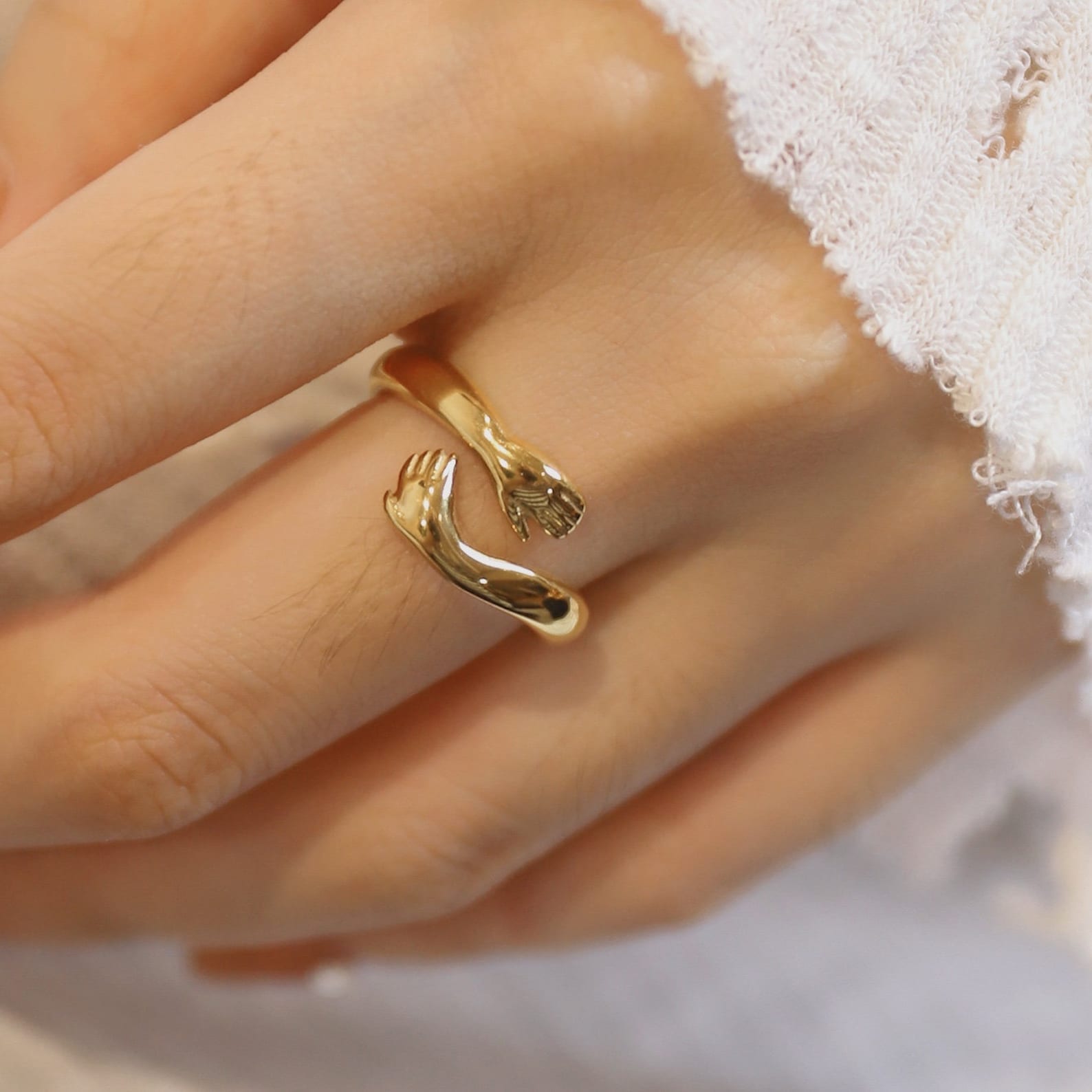 18k Gold Hug Ring Gold Hugging Hands Gold Hug Ring Couple - Etsy