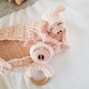 Pig Lovey and Rattle Set | Baby Pig Gift Set | Baby Shower Gift Set | - Etsy