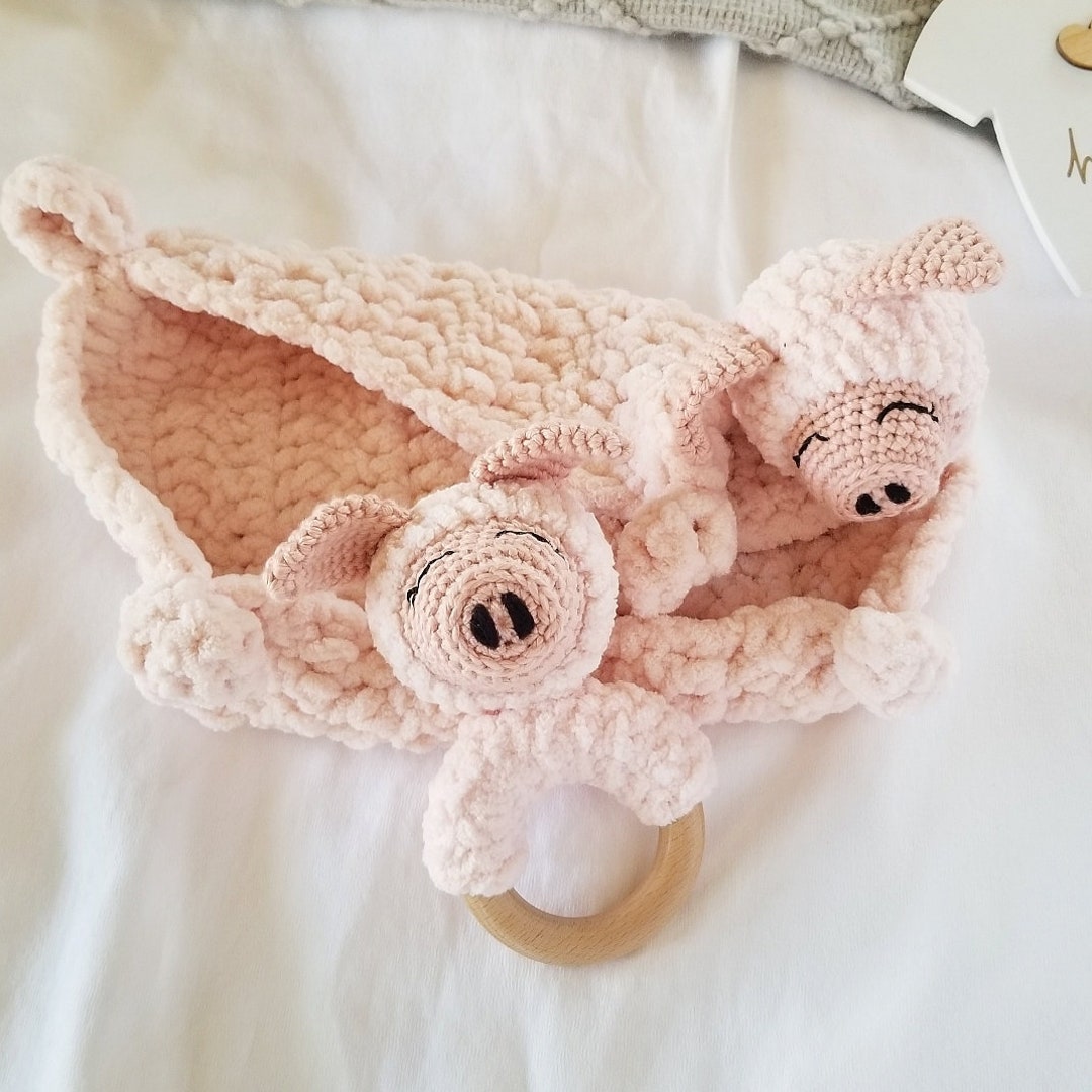 Pig Lovey and Rattle Set | Baby Pig Gift Set | Baby Shower Gift Set | - Etsy