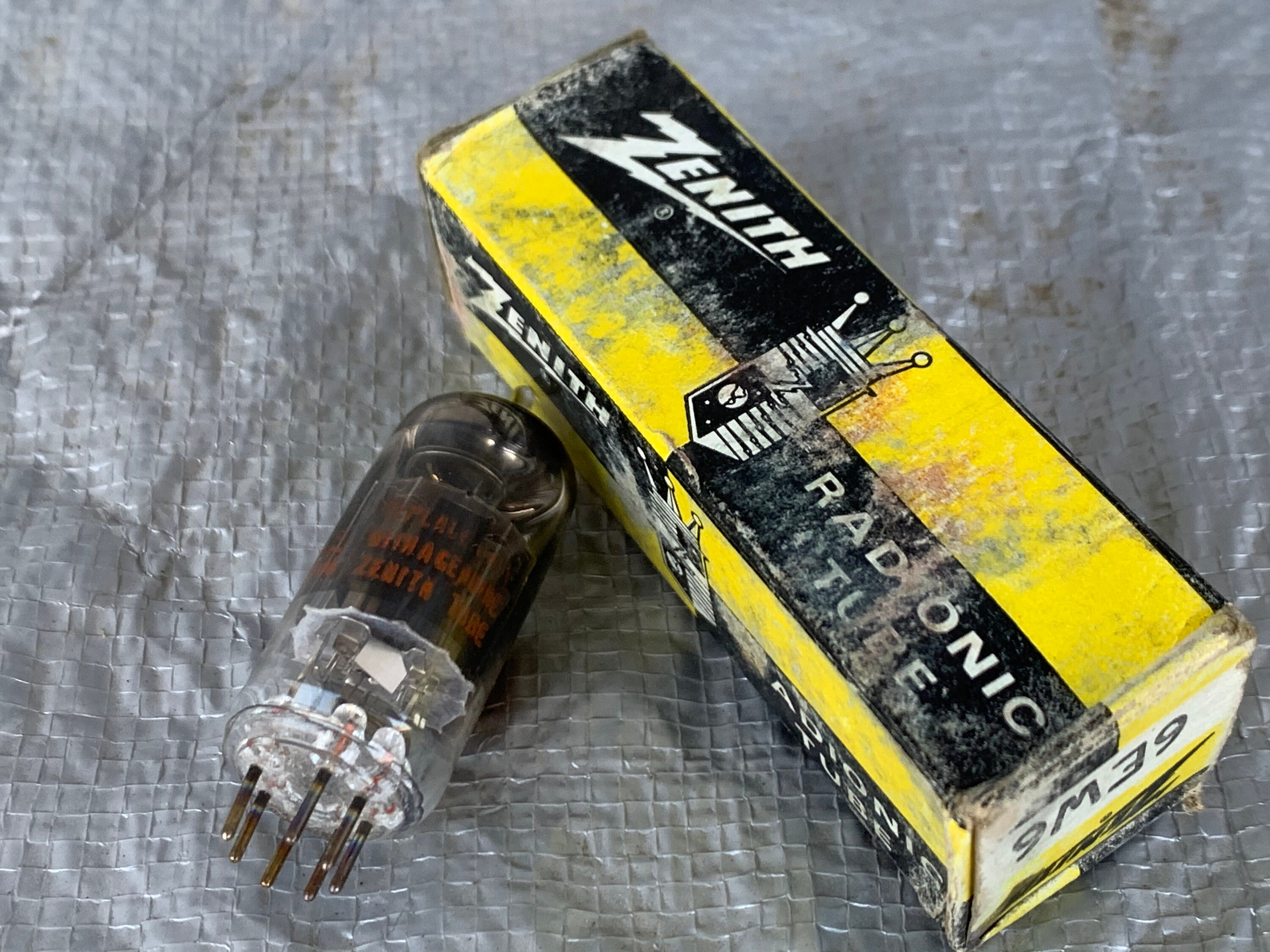 Vintage Zenith Electronic Radio Tube with Original Box 6EW6 | Etsy