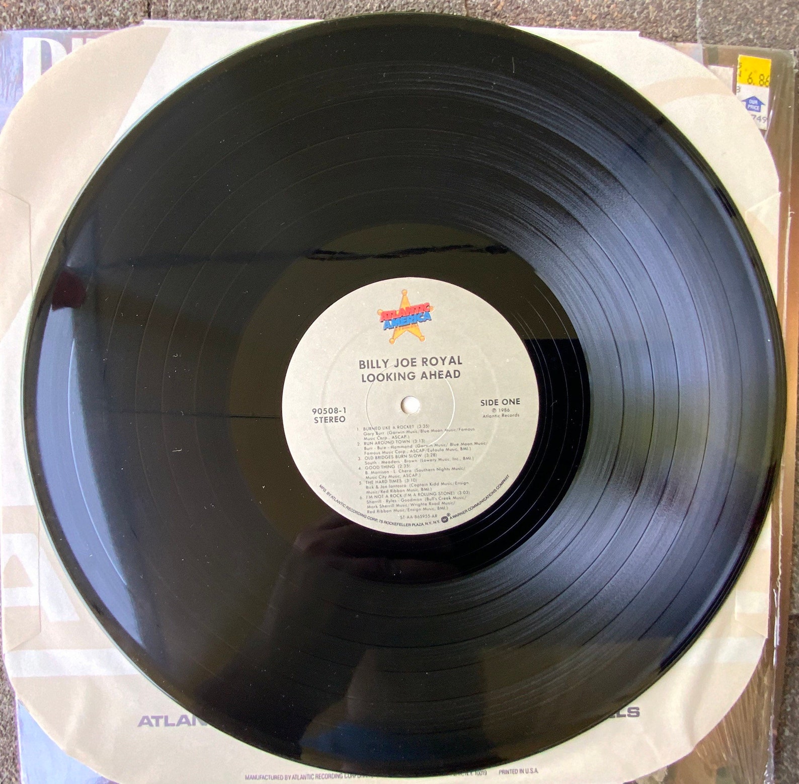 Vintage 33 rpm vinyl records - gallerybezy