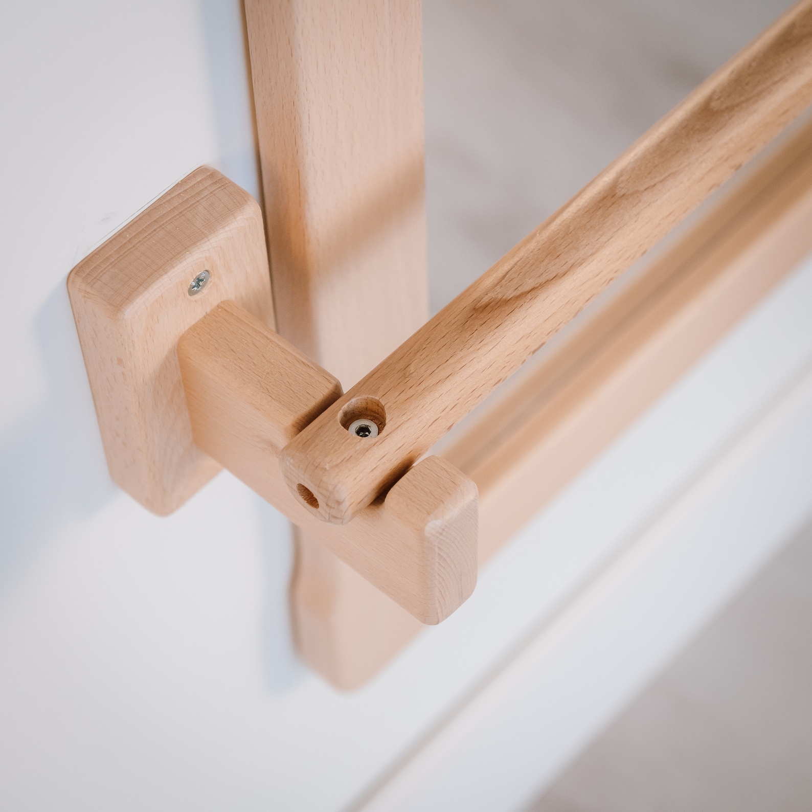 Montessori Based SMALL Mirror With SHORT Wooden Pull up Bar - Etsy