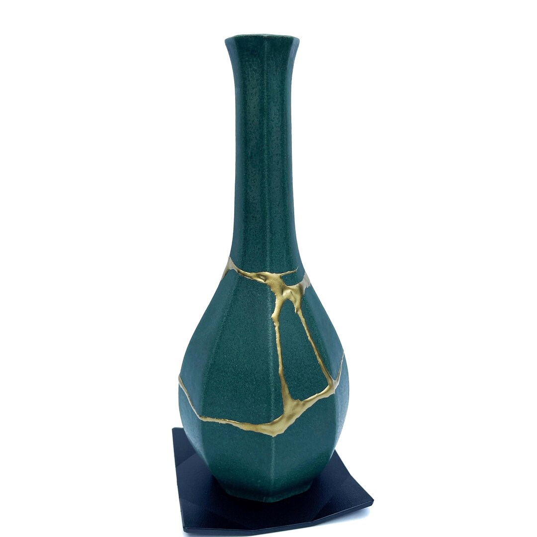 Kintsugi Vase ,kintsugi Gifts, Kintsugi Bowl, Japanese Art in Repairing With Gold a Broken ...