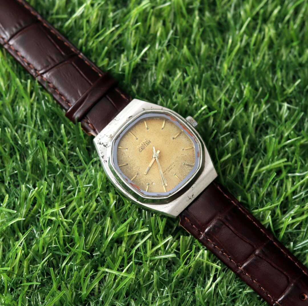Vintage HMT Gautam Mechanical Wrist Watch: 17 Jewels, Para Shock - Etsy