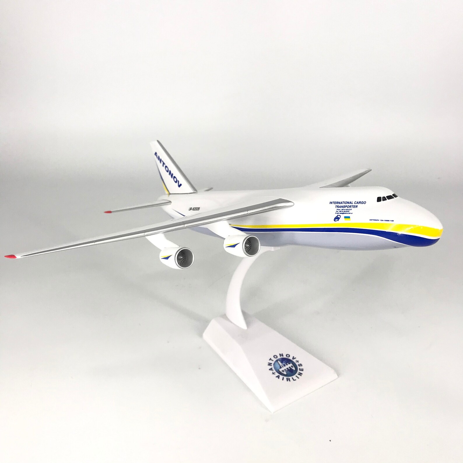 AN-124 1:200 "ruslan" Antonov Aircraft Model, Aviation Gift, Present ...