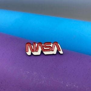 Pin NASA, Cosmic Pin, Space Pin, NASA, Avgeek, Present for Pilot ...
