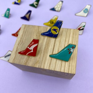 Pin Airlines Tail, Pin Aircraft Tail Fin, Pin, Emirates, With Airplane ...