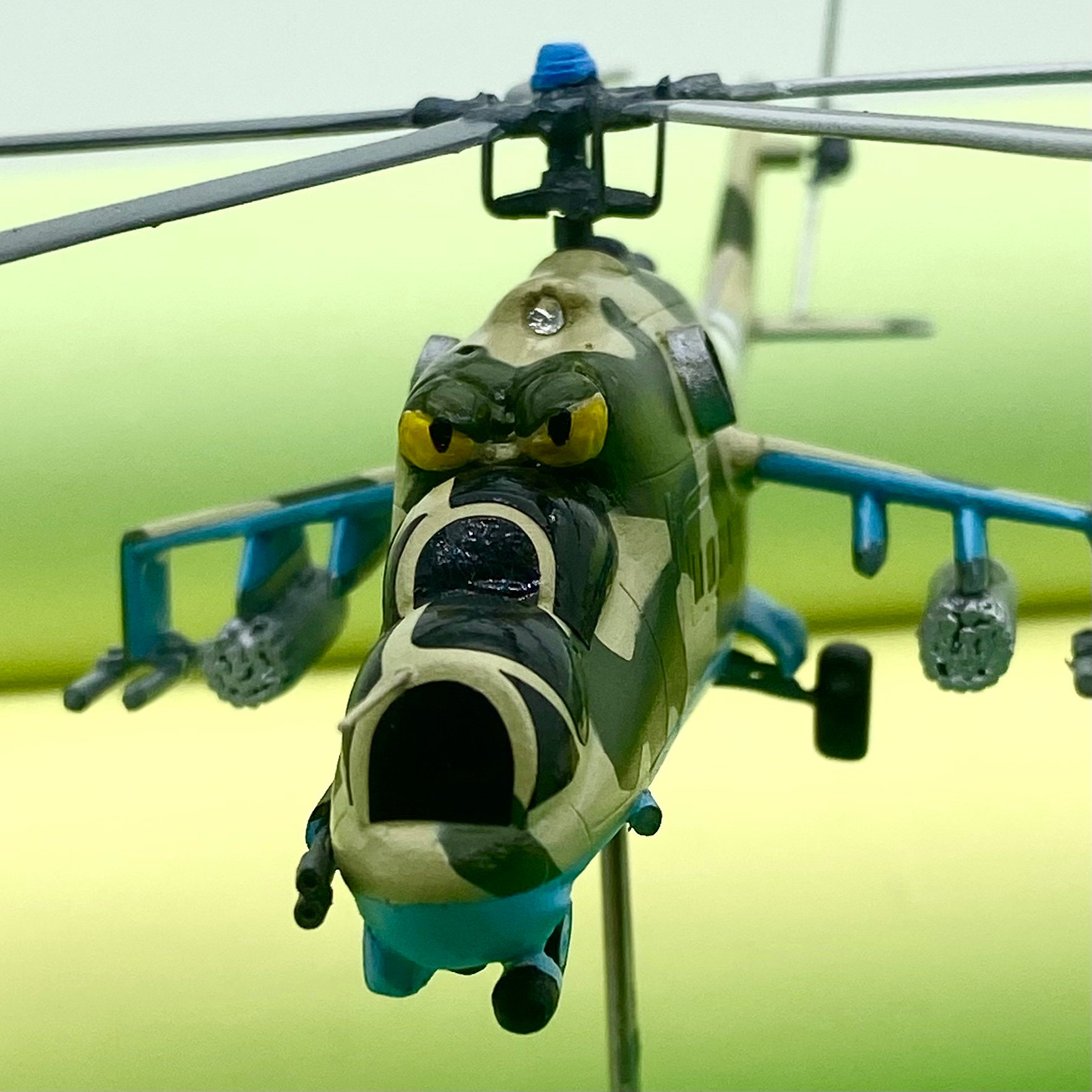 Mi 24 toy helicopter price store