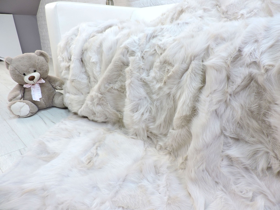 Luxury Real Toscana Fur Throw, Patchwork Fur, off White Large Sheepskin ...