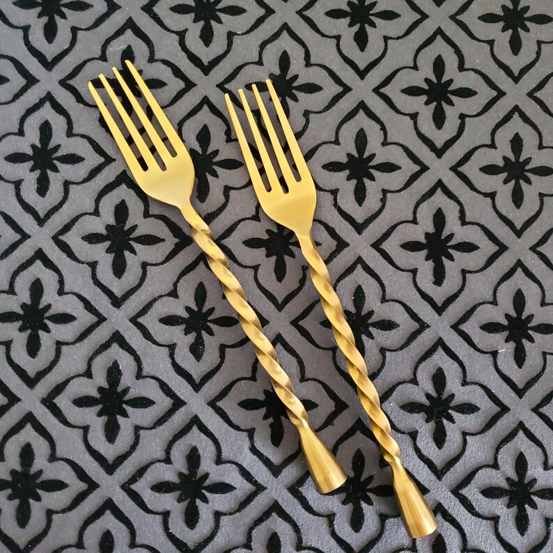 Gold Wedding Cake Forks - Custom Wedding Flatware - Engraved Wedding ...