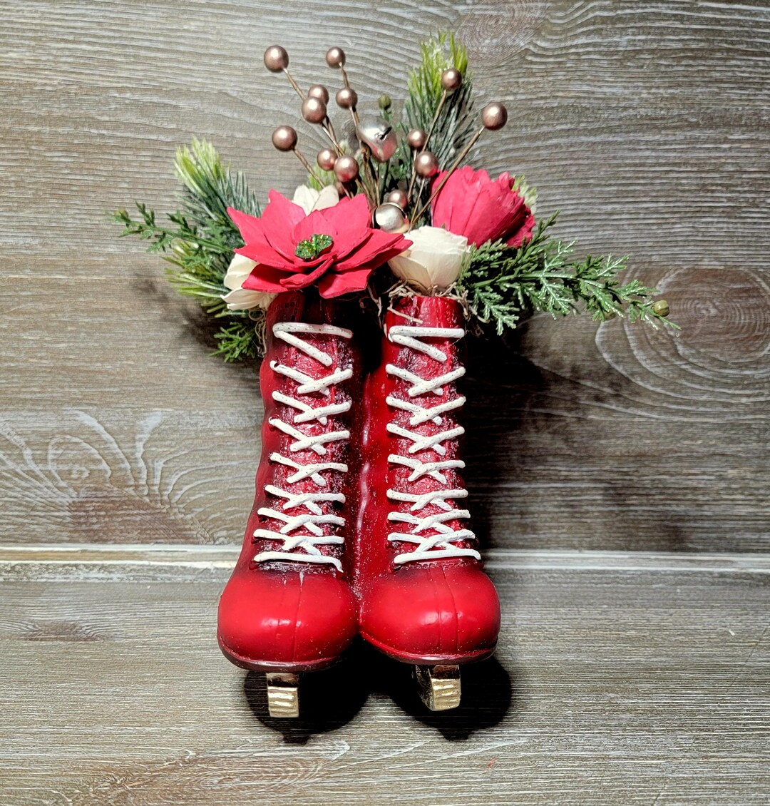 Ice Skate Wood Flower Arrangement, Holiday Floral Decor - Etsy