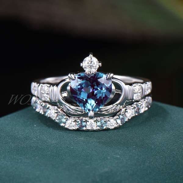 Custom Claddagh Ring - Etsy