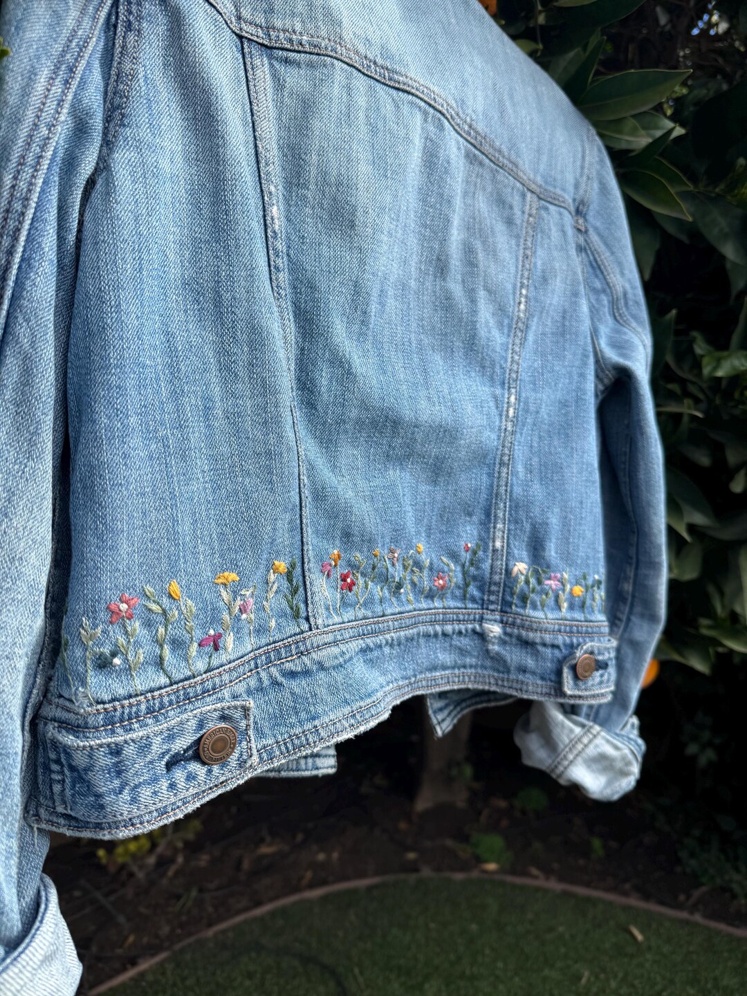Hand Embroidered Jean Jacket (superbloom) - Etsy
