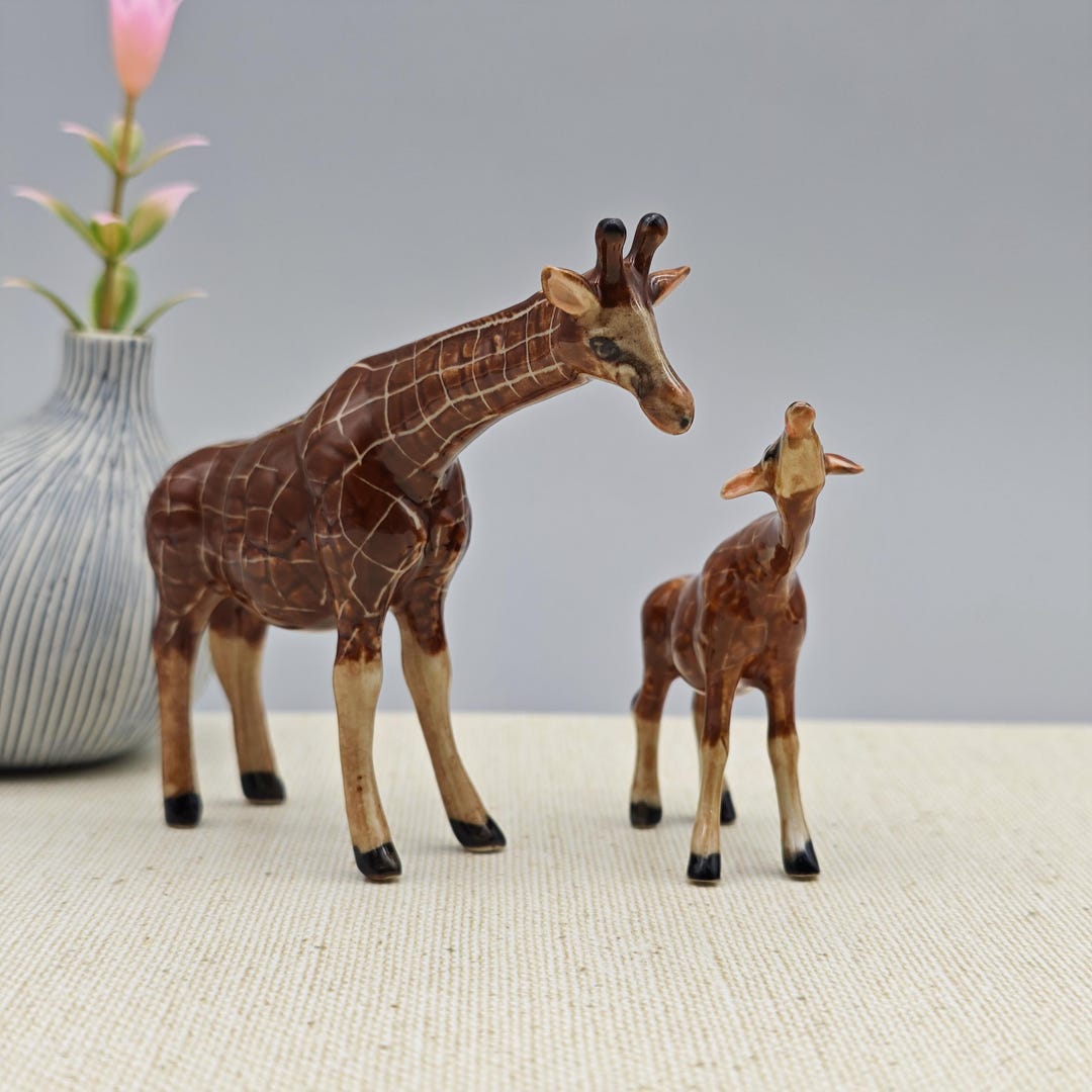 Set of 2 Ceramic Giraffe Figurines for Decoration, Unique Ceramic ...
