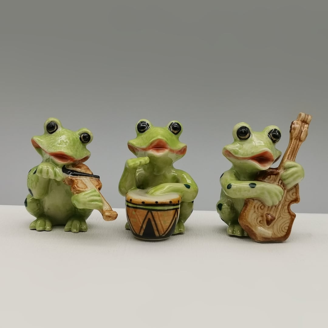 Frog Figurine, Green Ceramic Frog, Miniature Frog, Christmas Gift - Etsy
