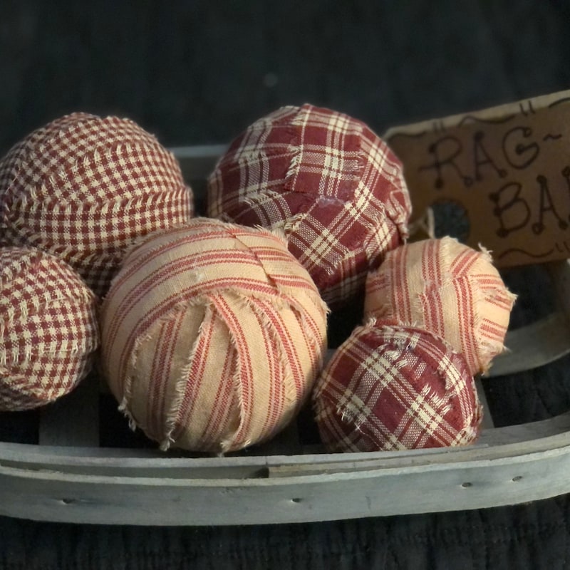 Primitive Hearts Burgundy - Etsy