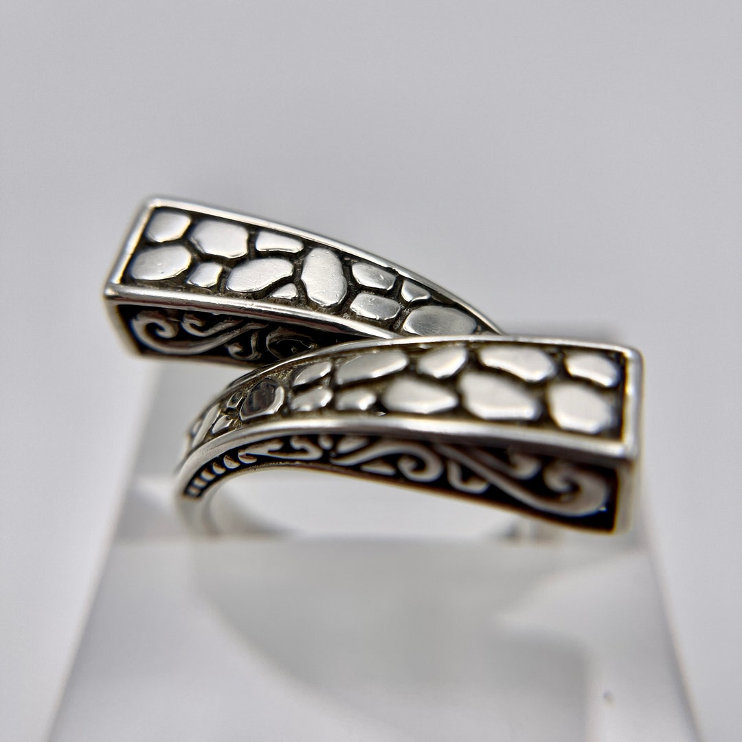 SARDA Watermark Square Bypass Ring Size 7 - Etsy