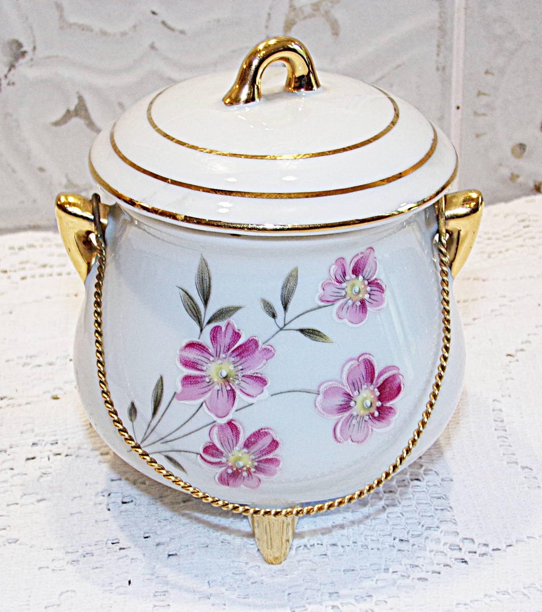 Vintage Small Cauldron on Porcelain Feet Collection Decoration Small ...