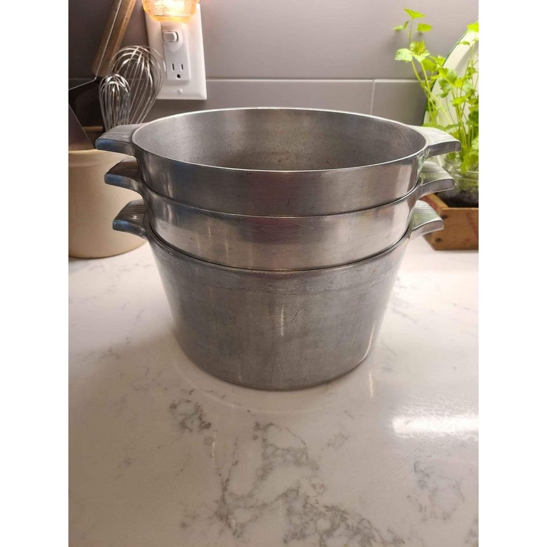 Vintage Cast Iron Warner Ware and Castrite Vintage Cook Ware - Etsy