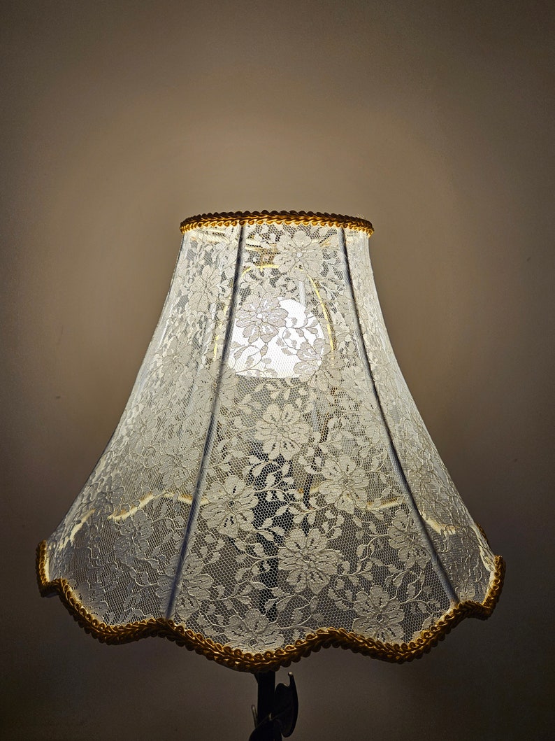 Scalloped Lace Lampshade, Victorian Style, Gold Trim, Vintage Frame - Etsy