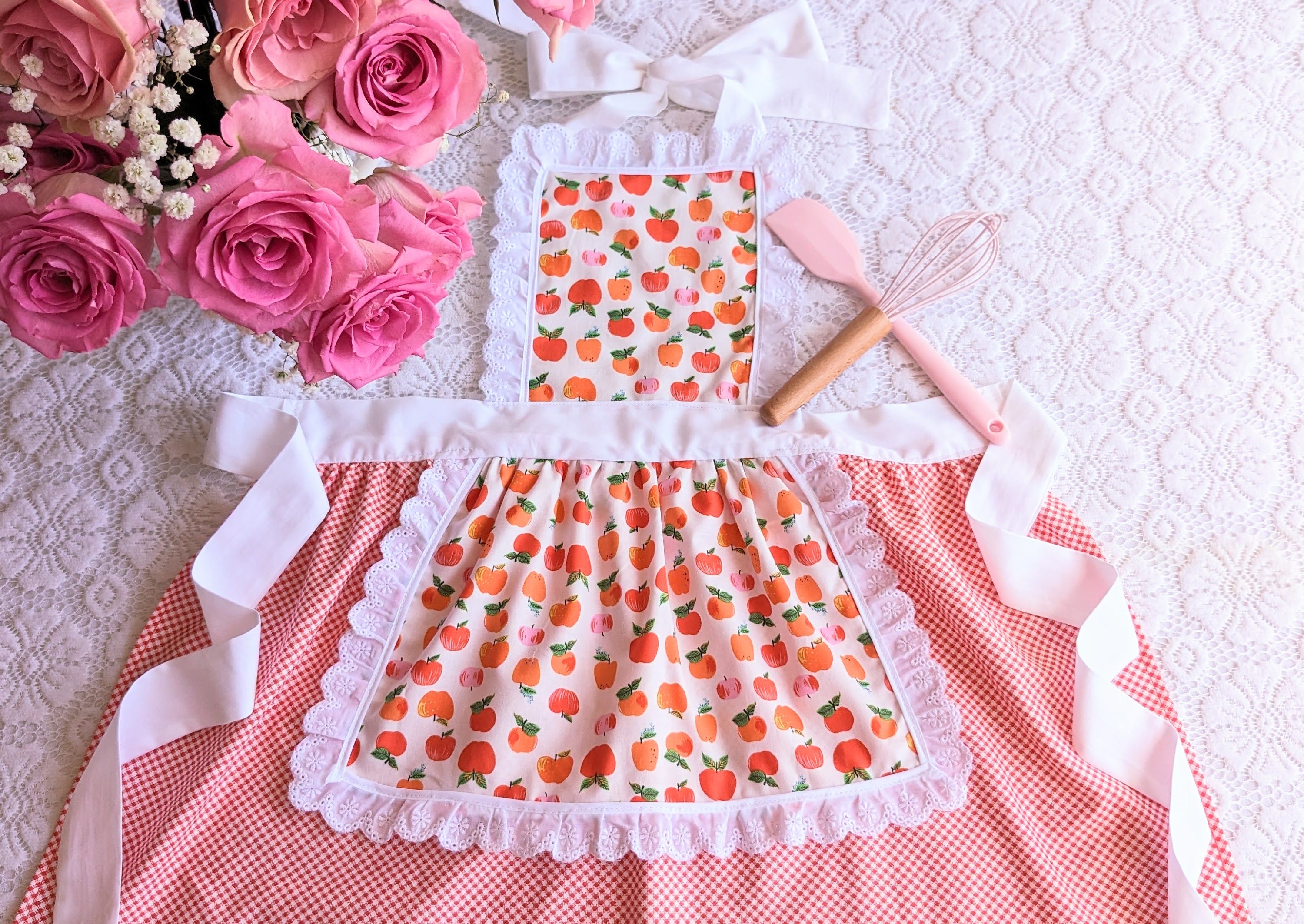 Apple Crisp Print Apron: Linen Bib, Gingham Skirt, Eyelet Lace - Etsy