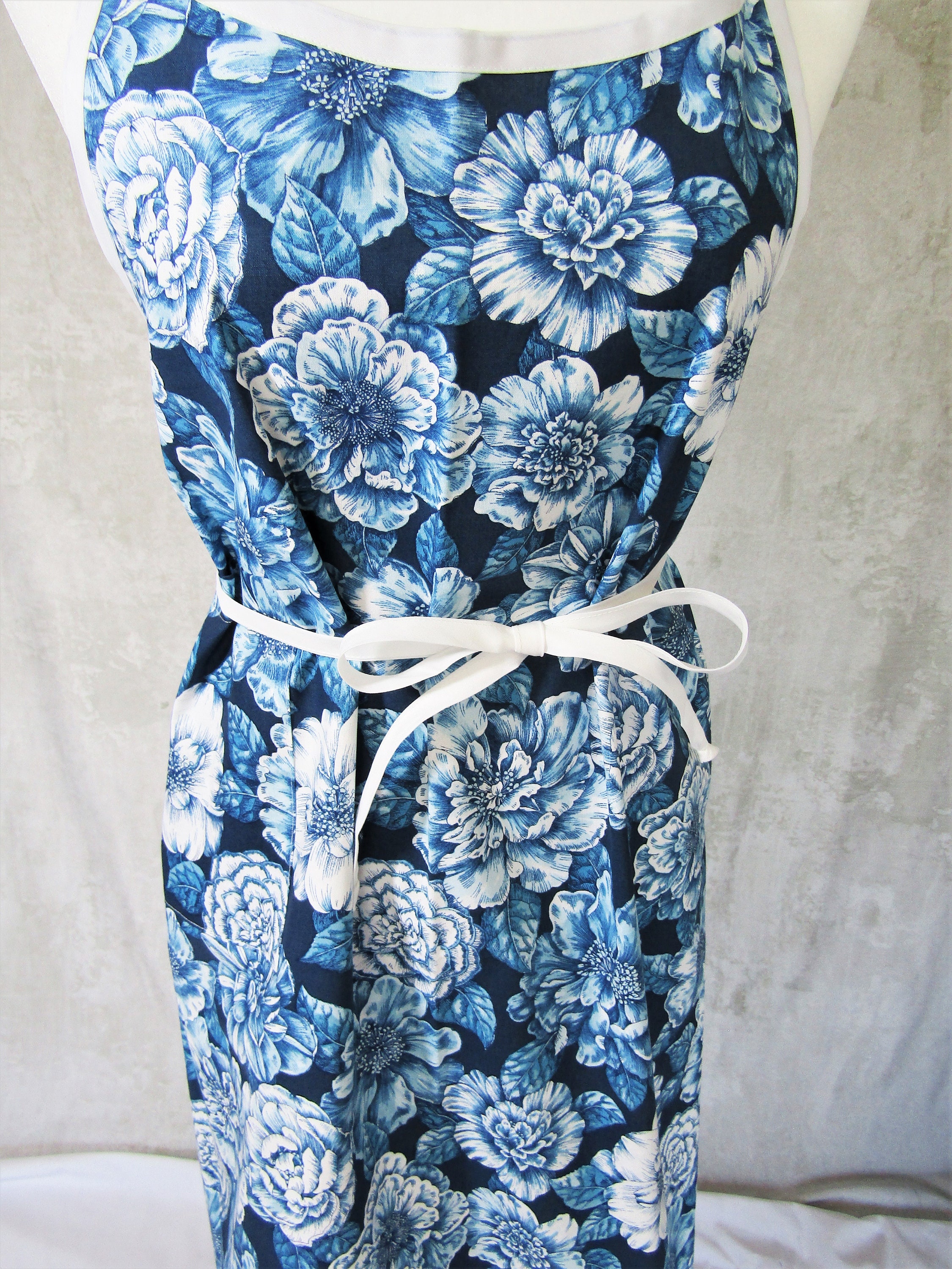 REVERSIBLE Full Kitchen Apron Updated Chef-style Apron - Etsy