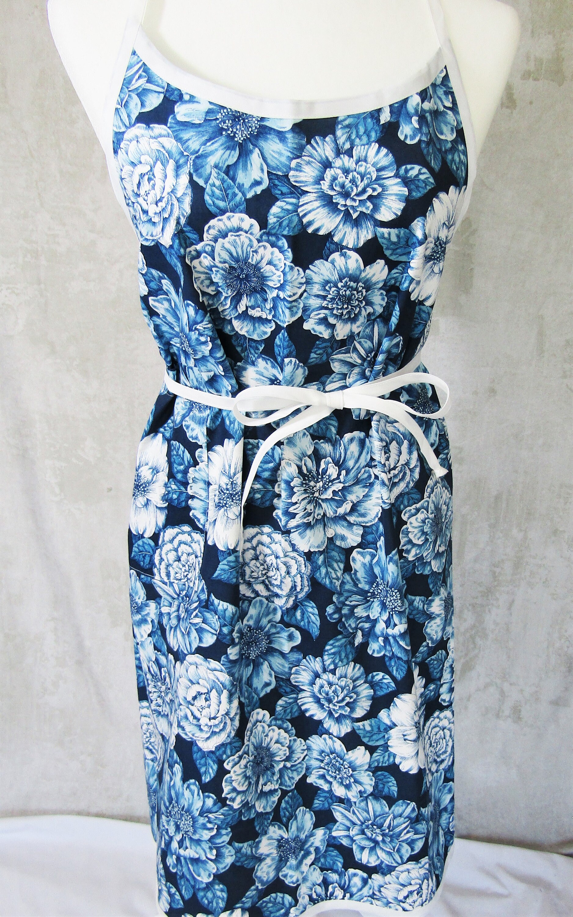 REVERSIBLE Full Kitchen Apron Updated Chef-style Apron - Etsy