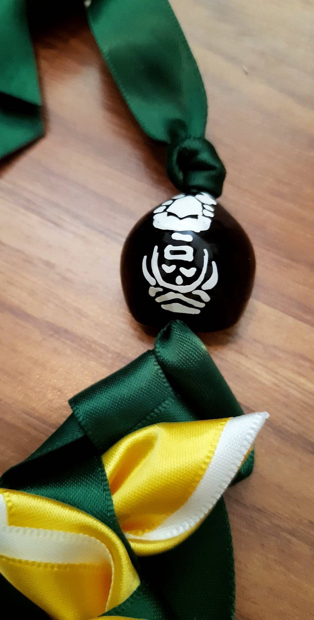 AU Based Heliconia Ribbon Lei yellow/white - Etsy UK