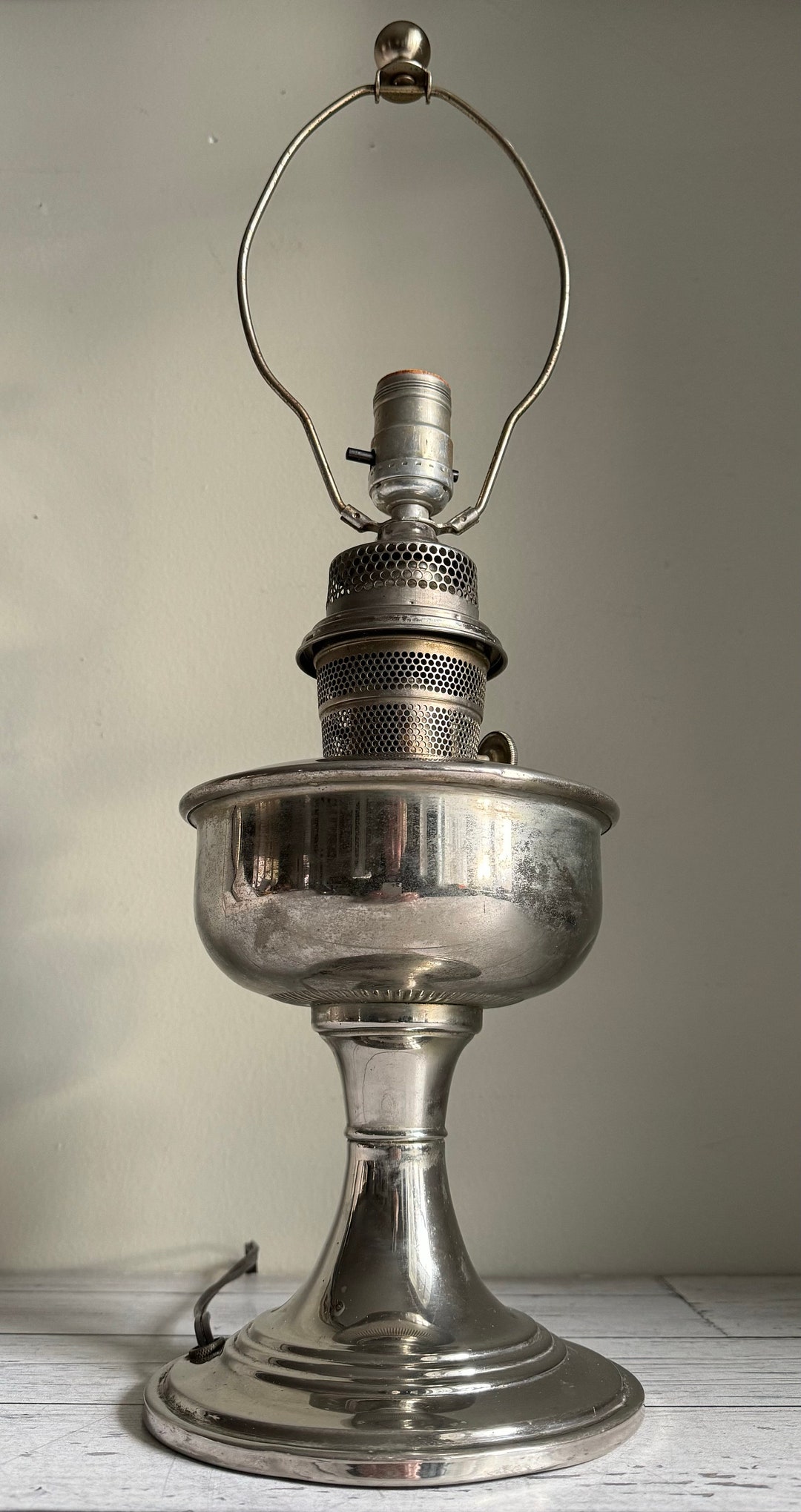 Vintage Aladdin Converted Electric Table Lamp From an Aladdin Nu Type ...