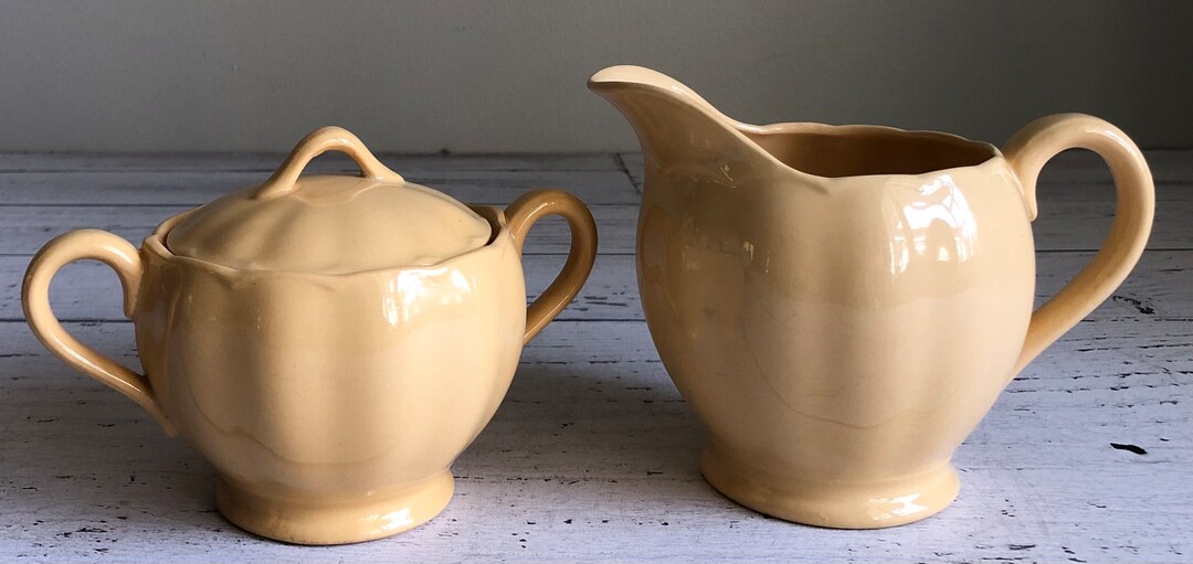 Yellow Milk Jug and Covered Sugar Bowl Set | Laburnam Petal Grindley ...