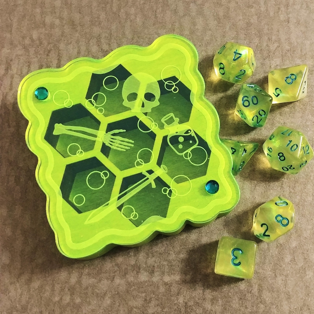 Gaming Dice Box | Fits 16mm Dice | Wood Box | D&D | Dice Box Dungeons ...