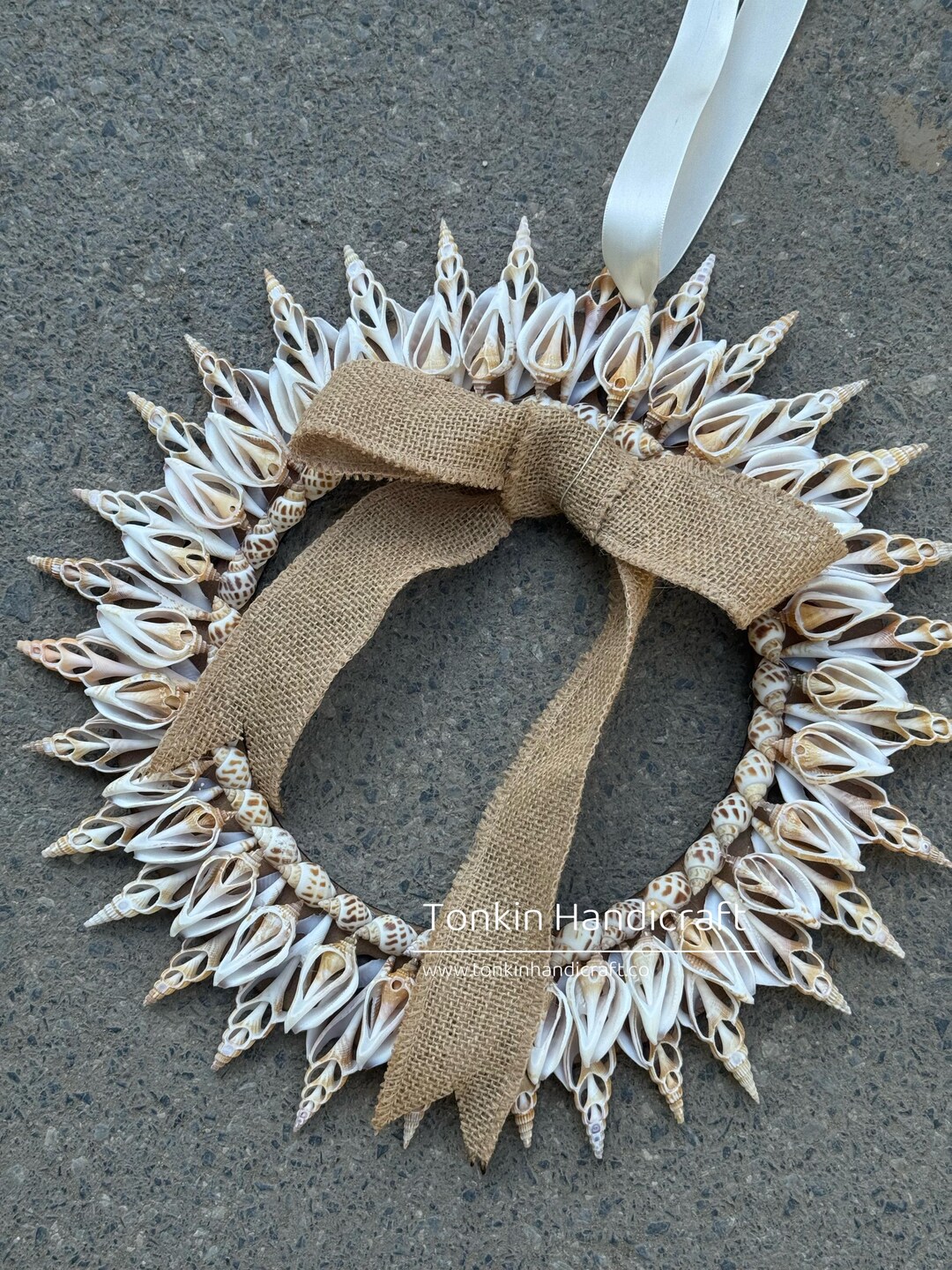 Shell Round Wreath, Christmas Oyster Wreath, Nautical Front Door Wreath ...