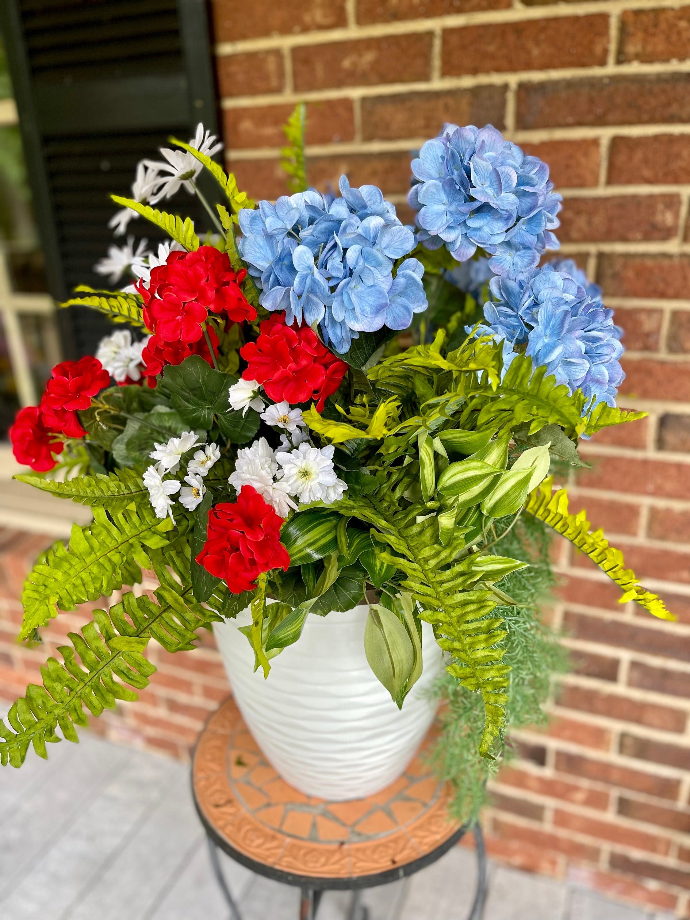 Artificial flowers for pots store