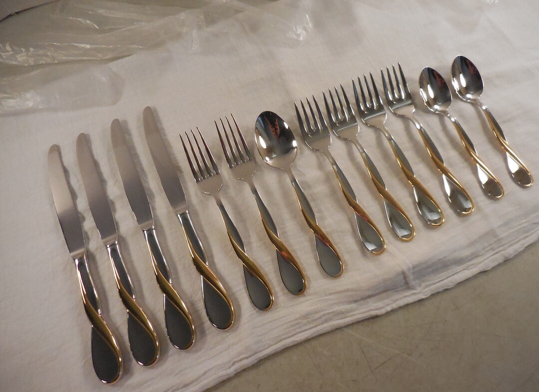 Oneida Heirloom 18/10 USA GOLDEN AQUARIUS Flatware 13 Pieces Knives ...