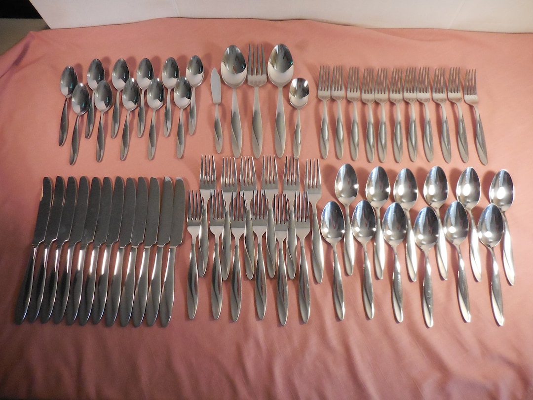Oneida SIMMER Stainless Swirl Two Tone Pattern Flatware 63 Pieces ...