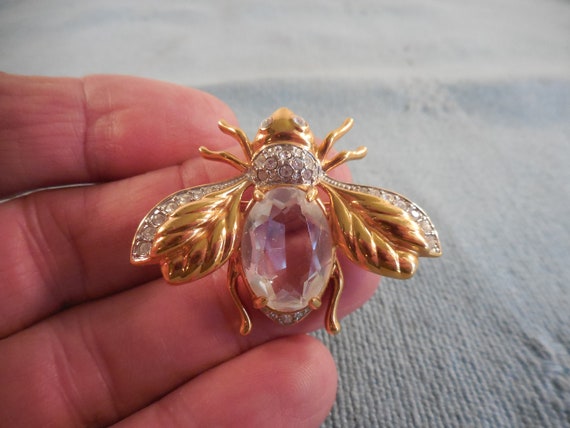 Swarovski Crystal Bumble Bee Winged Insect Pin Brooch… Gem