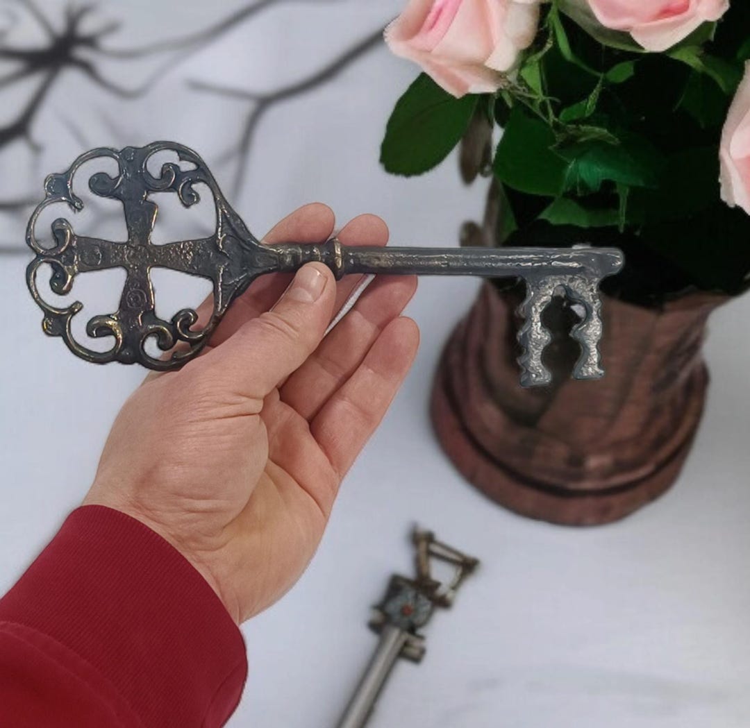 Decorative Skeleton Key, Brass Cross Skeleton Key, Unique Gift Ideas ...
