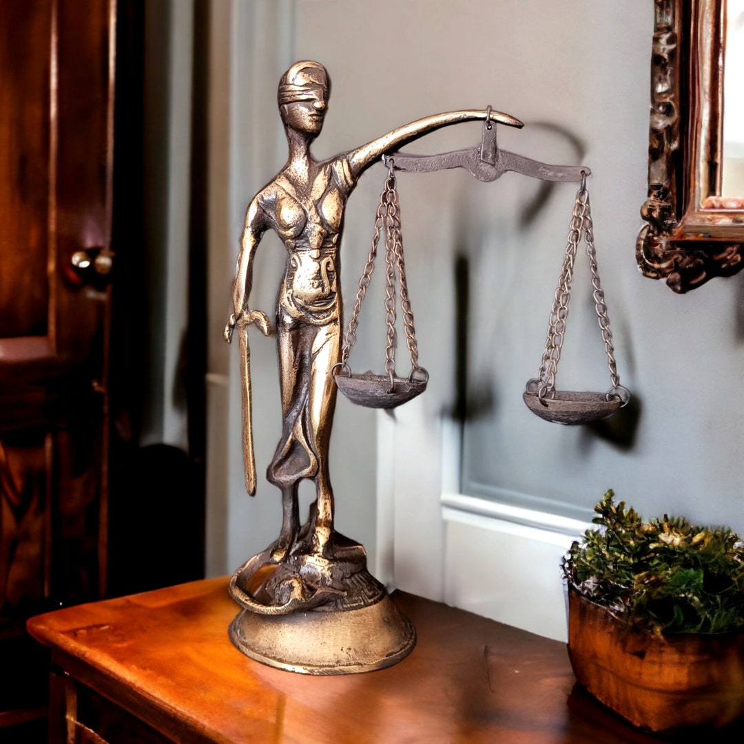 Themis Statue, Brass (35 Oz) Scales of Justice, Lawyer Gift, Law Office ...