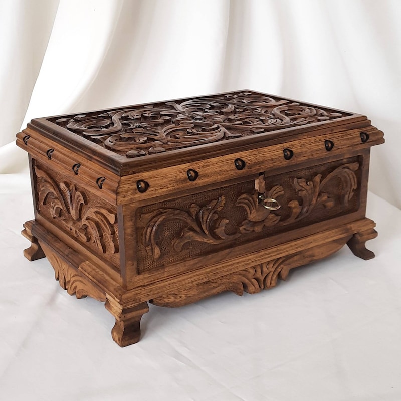 Traditional Jewelry Box - Etsy